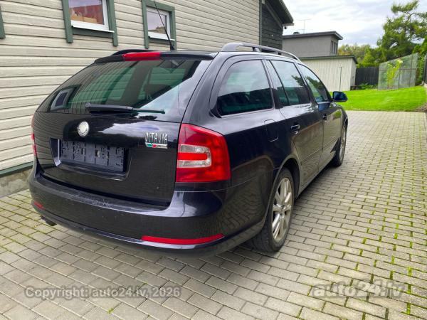 Black Skoda Octavia 2009 in Tallinn, with an engine capacity of 2.00 L and mileage of 280 thousand km for 3990 €, photo 7 on AUTOMOTO.COM.LV