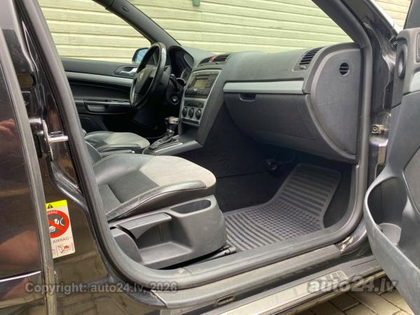 Black Skoda Octavia 2009 in Tallinn, with an engine capacity of 2.00 L and mileage of 280 thousand km for 3990 €, photo 9 on AUTOMOTO.COM.LV
