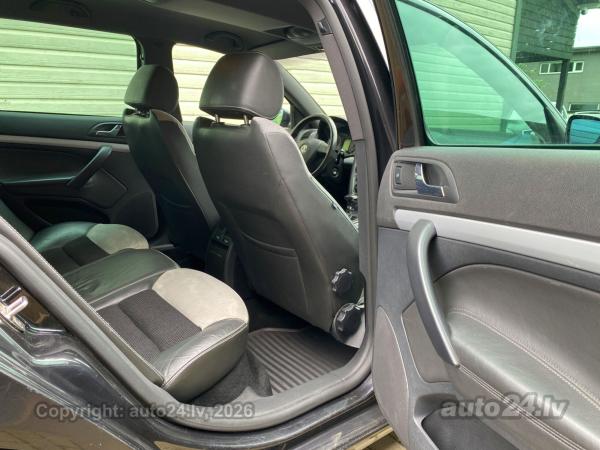 Black Skoda Octavia 2009 in Tallinn, with an engine capacity of 2.00 L and mileage of 280 thousand km for 3990 €, photo 11 on AUTOMOTO.COM.LV