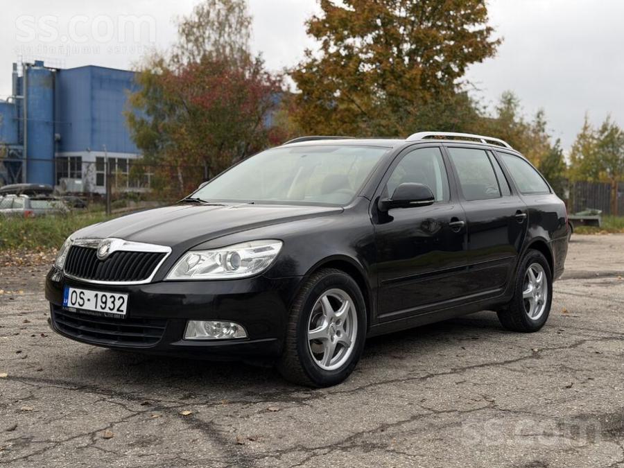 Черный Шкода Октавия 2009 в Огре, объемом двигателя 1.90 л и пробегом 350 тыс. км за 3650 €, фото 1 на AUTOMOTO.COM.LV