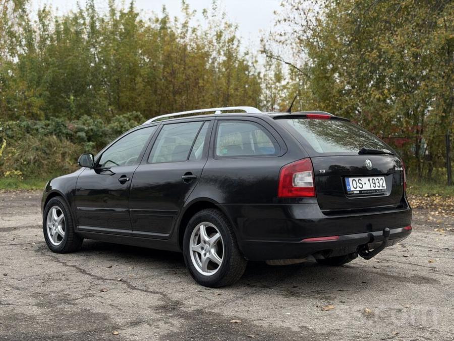 Черный Шкода Октавия 2009 в Огре, объемом двигателя 1.90 л и пробегом 350 тыс. км за 3650 €, фото 3 на AUTOMOTO.COM.LV