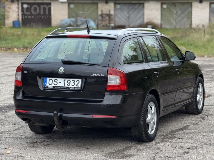Черный Шкода Октавия 2009 в Огре, объемом двигателя 1.90 л и пробегом 350 тыс. км за 3650 €, фото 13 на AUTOMOTO.COM.LV