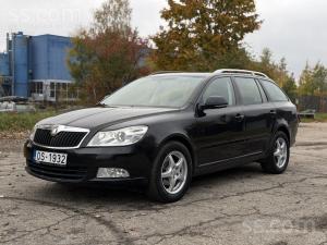 Черный Шкода Октавия 2009 в Огре, объемом двигателя 1.90 л и пробегом 350 тыс. км за 3650 €, фото 1 на AUTOMOTO.COM.LV
