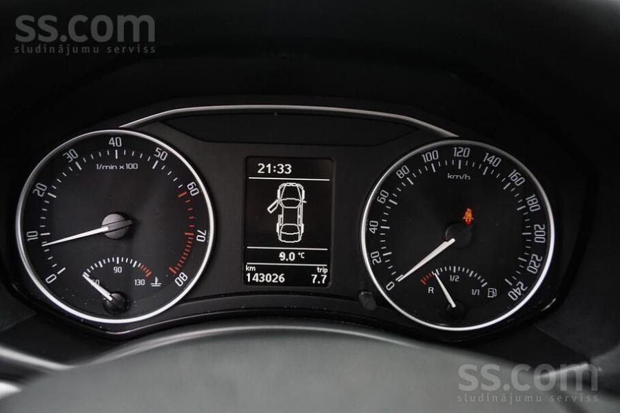 Black Skoda Octavia 2009 in Riga, with an engine capacity of 1.80 L and mileage of 143 thousand km for 4990 €, photo 12 on AUTOMOTO.COM.LV