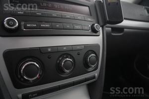 Black Skoda Octavia 2009 in Riga, with an engine capacity of 1.80 L and mileage of 143 thousand km for 4990 €, photo 14 on AUTOMOTO.COM.LV