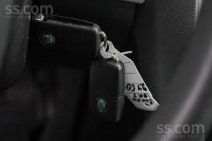 Black Skoda Octavia 2009 in Riga, with an engine capacity of 1.80 L and mileage of 143 thousand km for 4990 €, photo 17 on AUTOMOTO.COM.LV