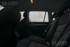 Black Skoda Octavia 2009 in Riga, with an engine capacity of 1.80 L and mileage of 143 thousand km for 4990 €, photo 19 on AUTOMOTO.COM.LV