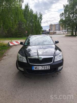 Черный Шкода Октавия 2009 в Рига, объемом двигателя 1.60 л и пробегом 312 тыс. км за 2700 €, фото 4 на AUTOMOTO.COM.LV