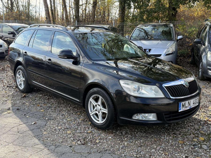 Melns Skoda Octavia 2009 Viļņa, ar dzinēja tilpumu 1.90 L un nobraukumu 481 tūkst. km par 1500 €, foto 1 vietnē AUTOMOTO.COM.LV