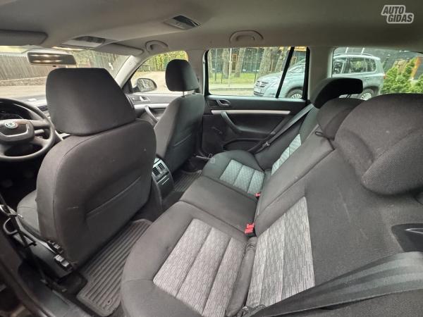 Melns Skoda Octavia 2010 Kauņa, ar dzinēja tilpumu 1.60 L un nobraukumu 245 tūkst. km par 3250 €, foto 6 vietnē AUTOMOTO.COM.LV