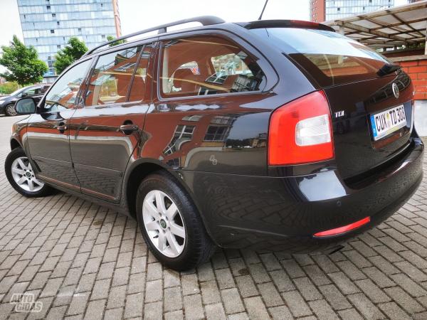 Black Skoda Octavia 2010 in Klaipeda, with an engine capacity of 1.60 L and mileage of 225 thousand km for 3850 €, photo 4 on AUTOMOTO.COM.LV