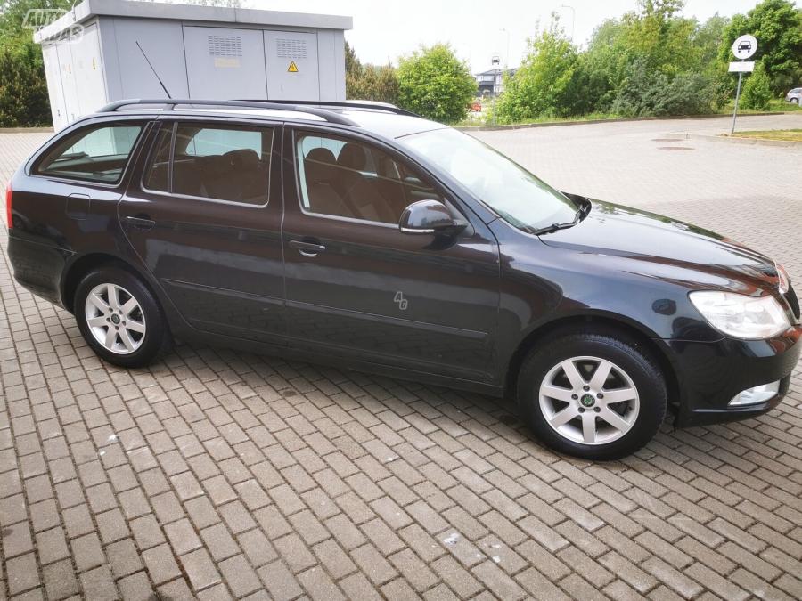 Melns Skoda Octavia 2010 Klaipėda, ar dzinēja tilpumu 1.60 L un nobraukumu 225 tūkst. km par 3850 €, foto 9 vietnē AUTOMOTO.COM.LV