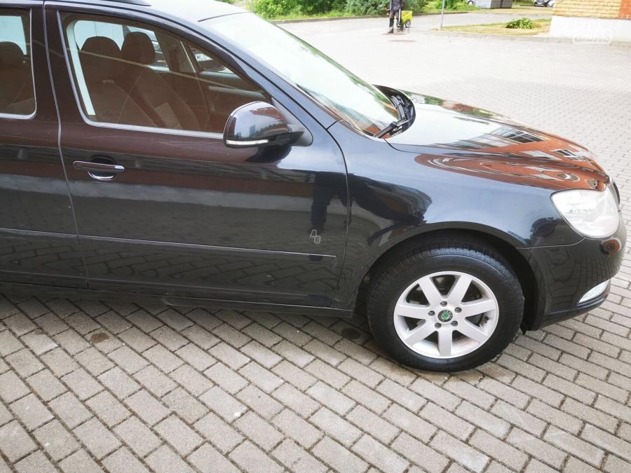 Melns Skoda Octavia 2010 Klaipėda, ar dzinēja tilpumu 1.60 L un nobraukumu 225 tūkst. km par 3850 €, foto 15 vietnē AUTOMOTO.COM.LV
