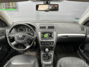 Черный Шкода Октавия 2010 в Рига, объемом двигателя 2.00 л и пробегом 0 тыс. км за 2290 €, фото 8 на AUTOMOTO.COM.LV