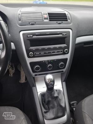 Черный Шкода Октавия 2010 в Клайпеда, объемом двигателя 1.60 л и пробегом 304 тыс. км за 2500 €, фото 9 на AUTOMOTO.COM.LV