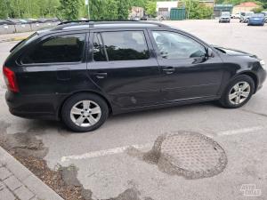 Черный Шкода Октавия 2010 в Клайпеда, объемом двигателя 1.60 л и пробегом 304 тыс. км за 2500 €, фото 17 на AUTOMOTO.COM.LV
