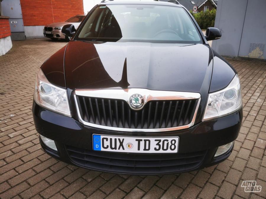 Melns Skoda Octavia 2010 Klaipėda, ar dzinēja tilpumu 1.60 L un nobraukumu 225 tūkst. km par 3850 €, foto 3 vietnē AUTOMOTO.COM.LV