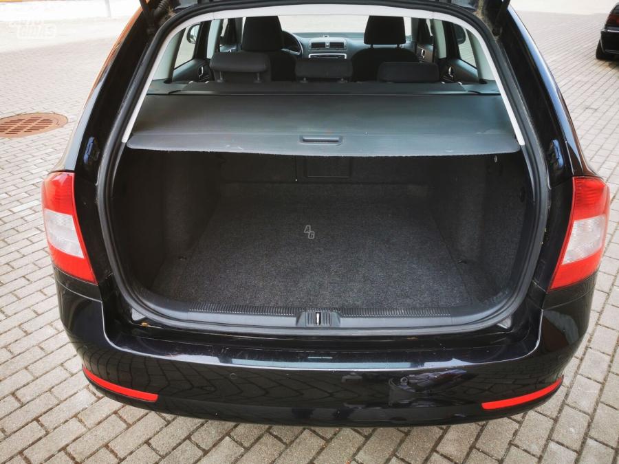 Melns Skoda Octavia 2010 Klaipėda, ar dzinēja tilpumu 1.60 L un nobraukumu 225 tūkst. km par 3850 €, foto 28 vietnē AUTOMOTO.COM.LV