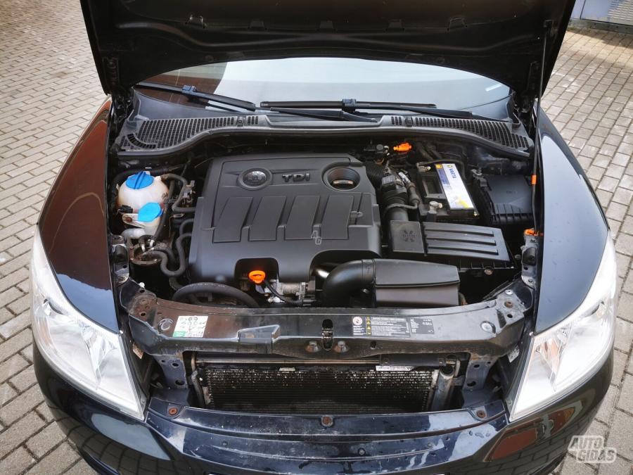 Melns Skoda Octavia 2010 Klaipėda, ar dzinēja tilpumu 1.60 L un nobraukumu 225 tūkst. km par 3850 €, foto 29 vietnē AUTOMOTO.COM.LV