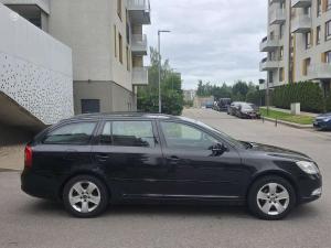 Черный Шкода Октавия 2010 в Вильнюс, объемом двигателя 1.39 л и пробегом 223 тыс. км за 1750 €, фото 6 на AUTOMOTO.COM.LV