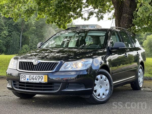 Black Skoda Octavia 2010 in Jekabpils, with an engine capacity of 1.60 L and mileage of 218 thousand km for 4990 €, photo 1 on AUTOMOTO.COM.LV