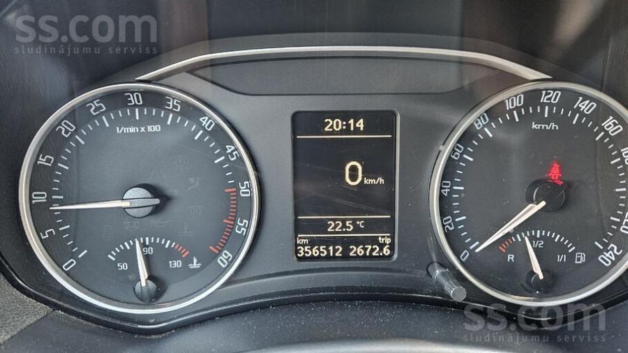 Black Skoda Octavia 2010 in Riga, with an engine capacity of 1.90 L and mileage of 357 thousand km for 1900 €, photo 8 on AUTOMOTO.COM.LV