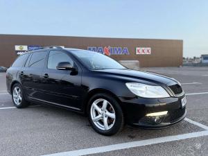 Melns Skoda Octavia 2010 Kauņa, ar dzinēja tilpumu 1.97 L un nobraukumu 307 tūkst. km par 5000 €, foto 3 vietnē AUTOMOTO.COM.LV