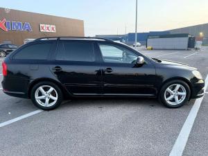 Melns Skoda Octavia 2010 Kauņa, ar dzinēja tilpumu 1.97 L un nobraukumu 307 tūkst. km par 5000 €, foto 4 vietnē AUTOMOTO.COM.LV
