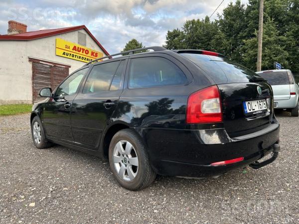 Melns Skoda Octavia 2010 Limbaži, ar dzinēja tilpumu 1.20 L un nobraukumu 233 tūkst. km par 4250 €, foto 6 vietnē AUTOMOTO.COM.LV