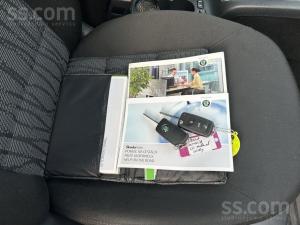 Black Skoda Octavia 2010 in Limbazi, with an engine capacity of 1.20 L and mileage of 233 thousand km for 4250 €, photo 13 on AUTOMOTO.COM.LV
