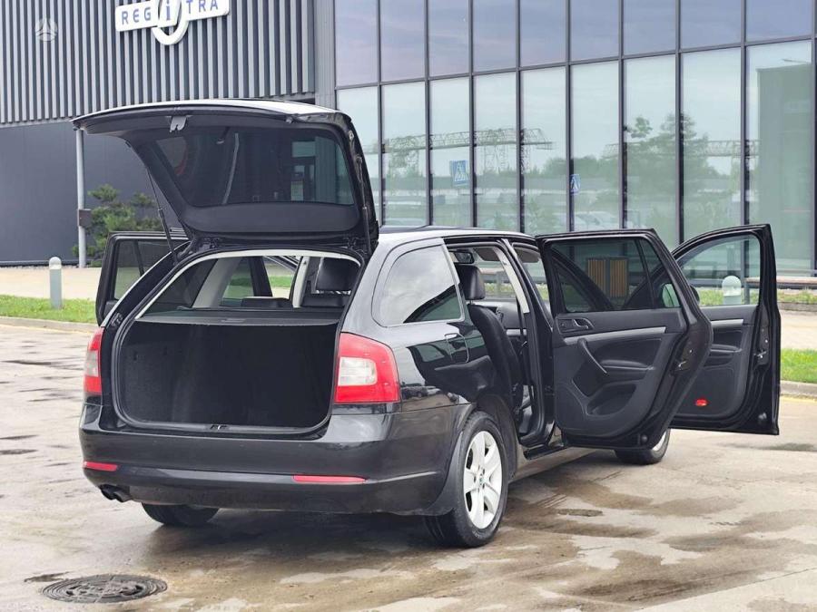 Melns Skoda Octavia 2010 Šauļi, ar dzinēja tilpumu 1.97 L un nobraukumu 288 tūkst. km par 3700 €, foto 11 vietnē AUTOMOTO.COM.LV