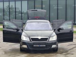 Melns Skoda Octavia 2010 Šauļi, ar dzinēja tilpumu 1.97 L un nobraukumu 288 tūkst. km par 3700 €, foto 12 vietnē AUTOMOTO.COM.LV