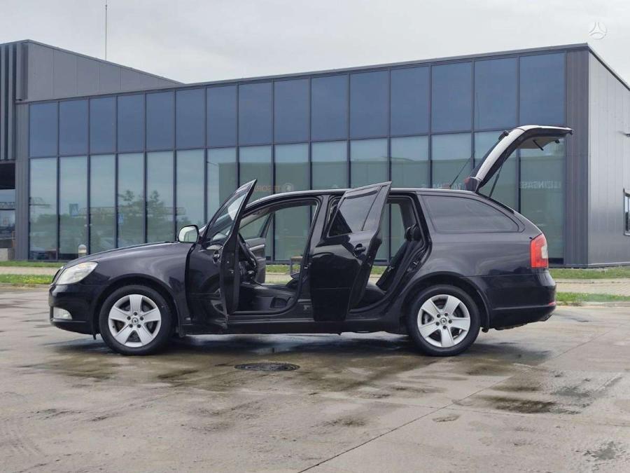 Melns Skoda Octavia 2010 Šauļi, ar dzinēja tilpumu 1.97 L un nobraukumu 288 tūkst. km par 3700 €, foto 13 vietnē AUTOMOTO.COM.LV