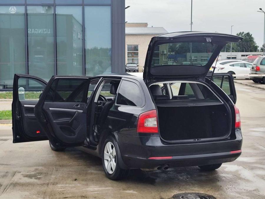 Melns Skoda Octavia 2010 Šauļi, ar dzinēja tilpumu 1.97 L un nobraukumu 288 tūkst. km par 3700 €, foto 16 vietnē AUTOMOTO.COM.LV