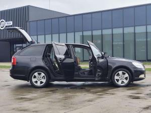 Melns Skoda Octavia 2010 Šauļi, ar dzinēja tilpumu 1.97 L un nobraukumu 288 tūkst. km par 3700 €, foto 17 vietnē AUTOMOTO.COM.LV