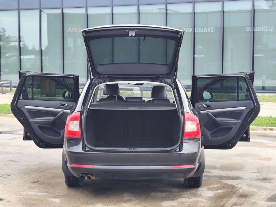 Melns Skoda Octavia 2010 Šauļi, ar dzinēja tilpumu 1.97 L un nobraukumu 288 tūkst. km par 3700 €, foto 18 vietnē AUTOMOTO.COM.LV