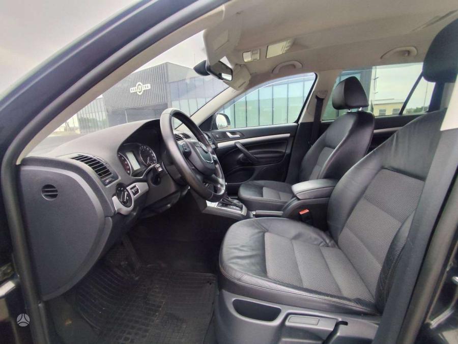 Melns Skoda Octavia 2010 Šauļi, ar dzinēja tilpumu 1.97 L un nobraukumu 288 tūkst. km par 3700 €, foto 19 vietnē AUTOMOTO.COM.LV