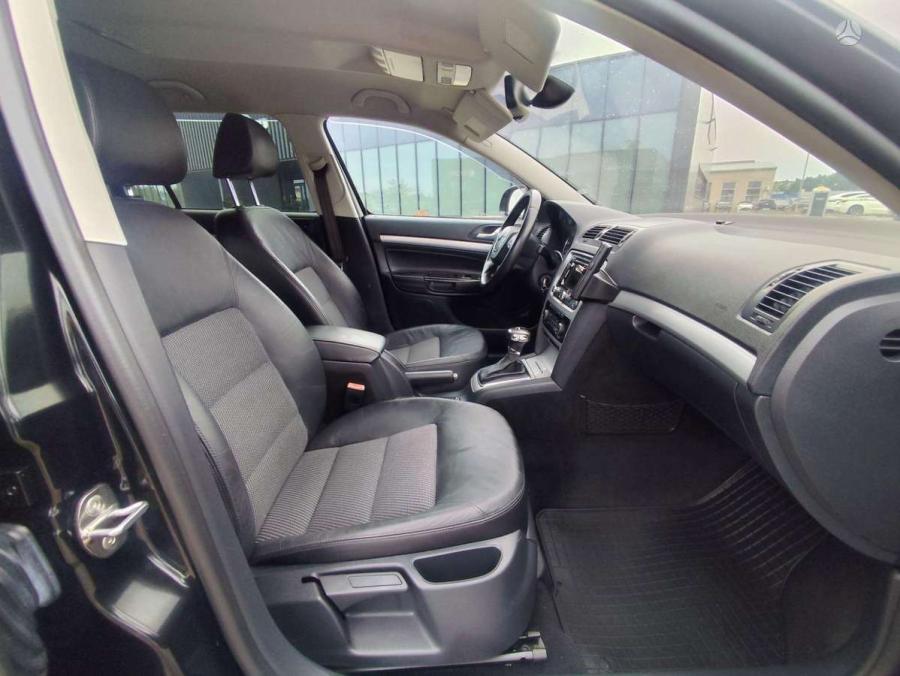 Melns Skoda Octavia 2010 Šauļi, ar dzinēja tilpumu 1.97 L un nobraukumu 288 tūkst. km par 3700 €, foto 21 vietnē AUTOMOTO.COM.LV