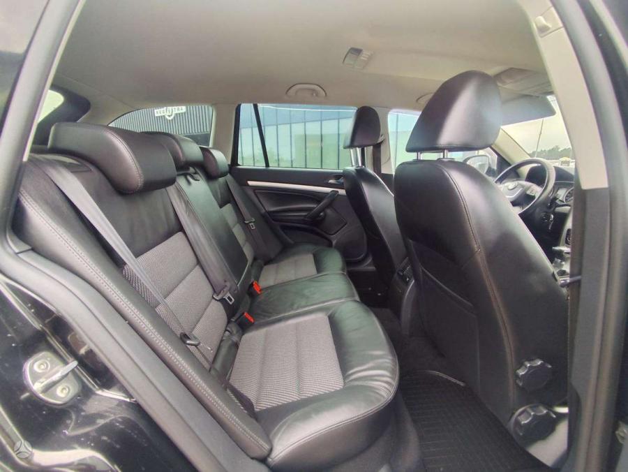 Melns Skoda Octavia 2010 Šauļi, ar dzinēja tilpumu 1.97 L un nobraukumu 288 tūkst. km par 3700 €, foto 22 vietnē AUTOMOTO.COM.LV
