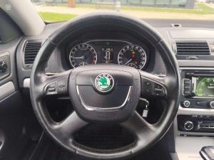 Melns Skoda Octavia 2010 Šauļi, ar dzinēja tilpumu 1.97 L un nobraukumu 288 tūkst. km par 3700 €, foto 32 vietnē AUTOMOTO.COM.LV