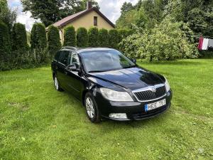 Black Skoda Octavia 2010 in Rietavas, with an engine capacity of 1.60 L and mileage of 392 thousand km for 2650 €, photo  on AUTOMOTO.COM.LV