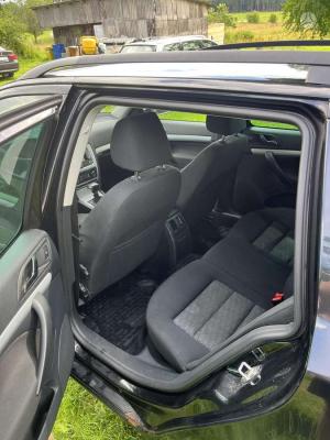 Black Skoda Octavia 2010 in Rietavas, with an engine capacity of 1.60 L and mileage of 392 thousand km for 2650 €, photo 9 on AUTOMOTO.COM.LV