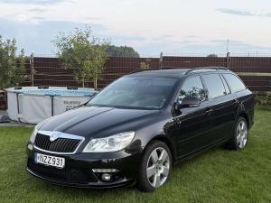 Black Skoda Octavia 2010 in Salcininkai, with an engine capacity of 1.97 L and mileage of 320 thousand km for 3650 €, photo 4 on AUTOMOTO.COM.LV