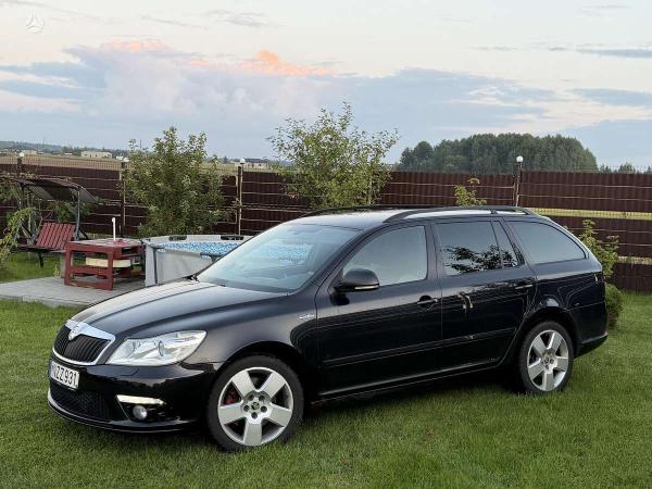 Черный Шкода Октавия 2010 в Шальчининкай, объемом двигателя 1.97 л и пробегом 320 тыс. км за 3650 €, фото 11 на AUTOMOTO.COM.LV
