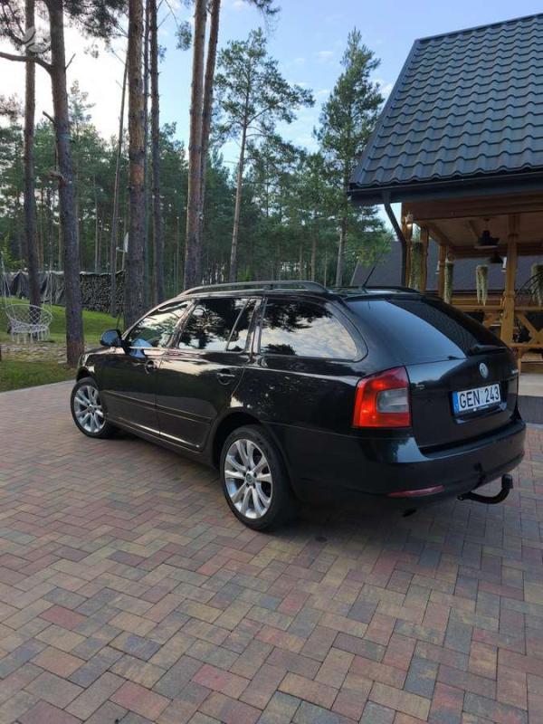 Черный Шкода Октавия 2010 в Вильнюс, объемом двигателя 1.60 л и пробегом 269 тыс. км за 3450 €, фото 9 на AUTOMOTO.COM.LV