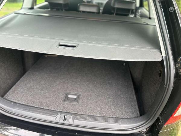 Melns Skoda Octavia 2010 Marijampole, ar dzinēja tilpumu 1.80 L un nobraukumu 210 tūkst. km par 2800 €, foto 8 vietnē AUTOMOTO.COM.LV