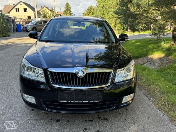Skoda Octavia 2010 Marijampole vietnē Melns Skoda Octavia 2010 Marijampole, ar dzinēja tilpumu 1.80 L un nobraukumu 210 tūkst. km par 3000 €, foto 3 vietnē AUTOMOTO.COM.LV