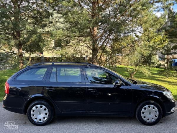 Skoda Octavia 2010 Marijampole vietnē Melns Skoda Octavia 2010 Marijampole, ar dzinēja tilpumu 1.80 L un nobraukumu 210 tūkst. km par 3000 €, foto 5 vietnē AUTOMOTO.COM.LV