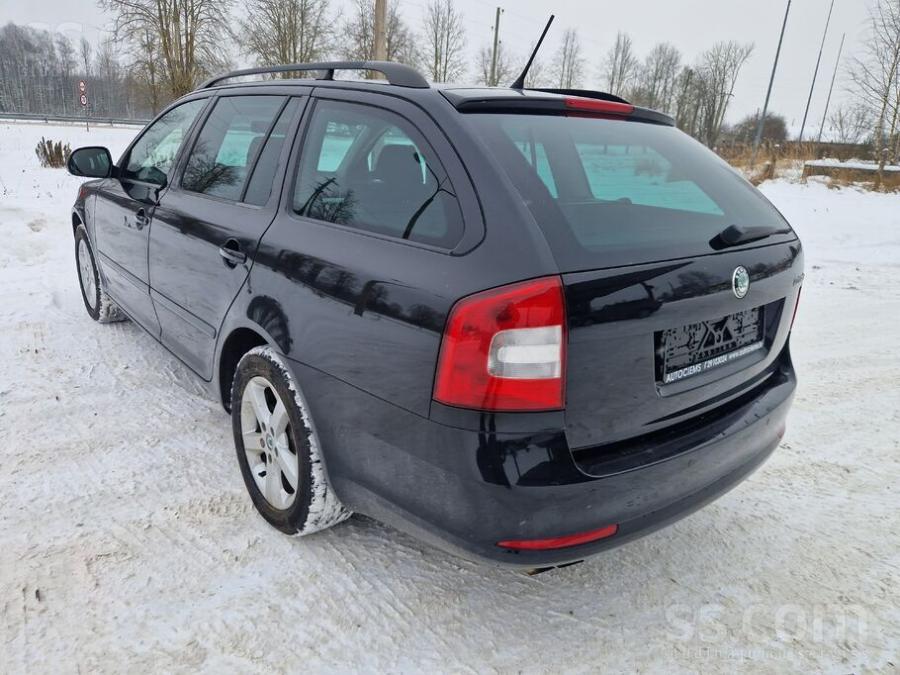 Black Skoda Octavia 2011 in Ogre, with an engine capacity of 1.40 L and mileage of 231 thousand km for 5750 €, photo 4 on AUTOMOTO.COM.LV