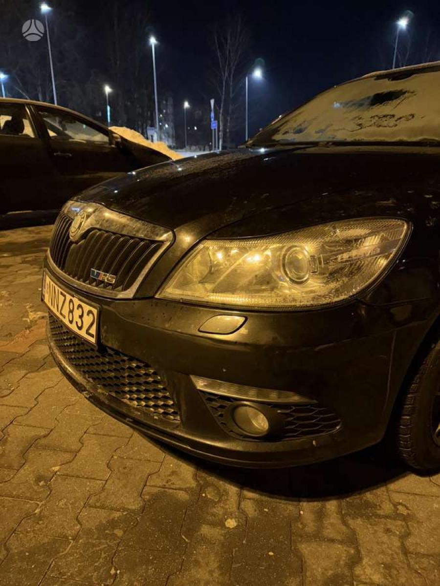 Melns Skoda Octavia 2011 Viļņa, ar dzinēja tilpumu 0.00 L un nobraukumu 340 tūkst. km par 2650 €, foto 3 vietnē AUTOMOTO.COM.LV